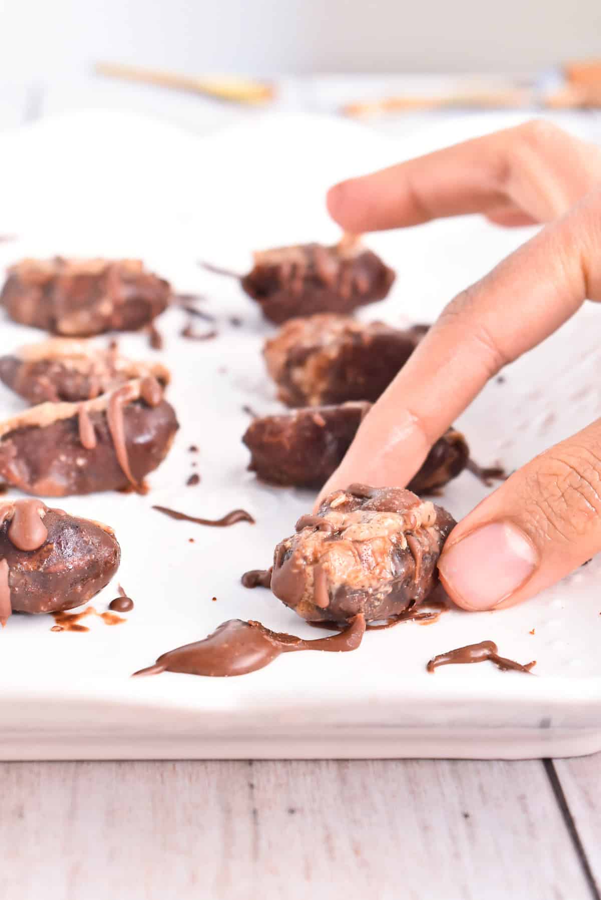 Dátiles con chocolate y mantequilla de almendras | 👩‍🍳Recetas ...